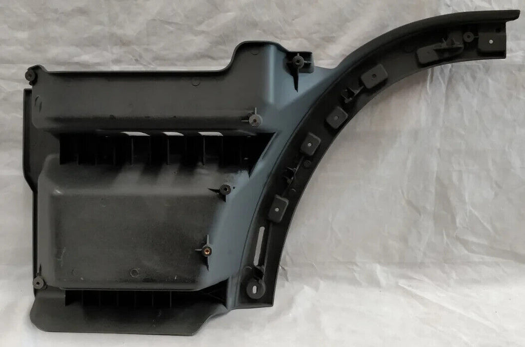 Foot Step Right To Suit Mercedes Actros MP2 Mega – Truck Accessories.com
